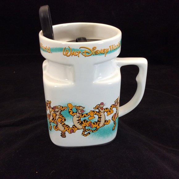 Disney | Kitchen | Disney Tigger Travel Coffee Mug Sippy Cup Walt ...